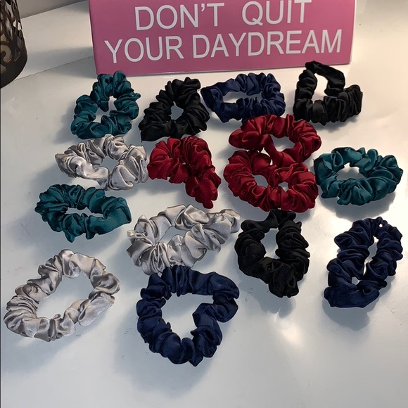 Accessories | Scrunches | Poshmark